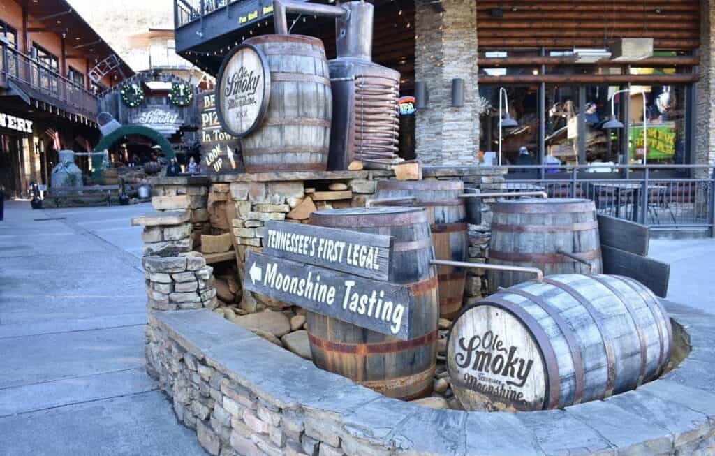 Top 1 Appalachian Moonshine | White Lightnin | Whiskey Distillery
